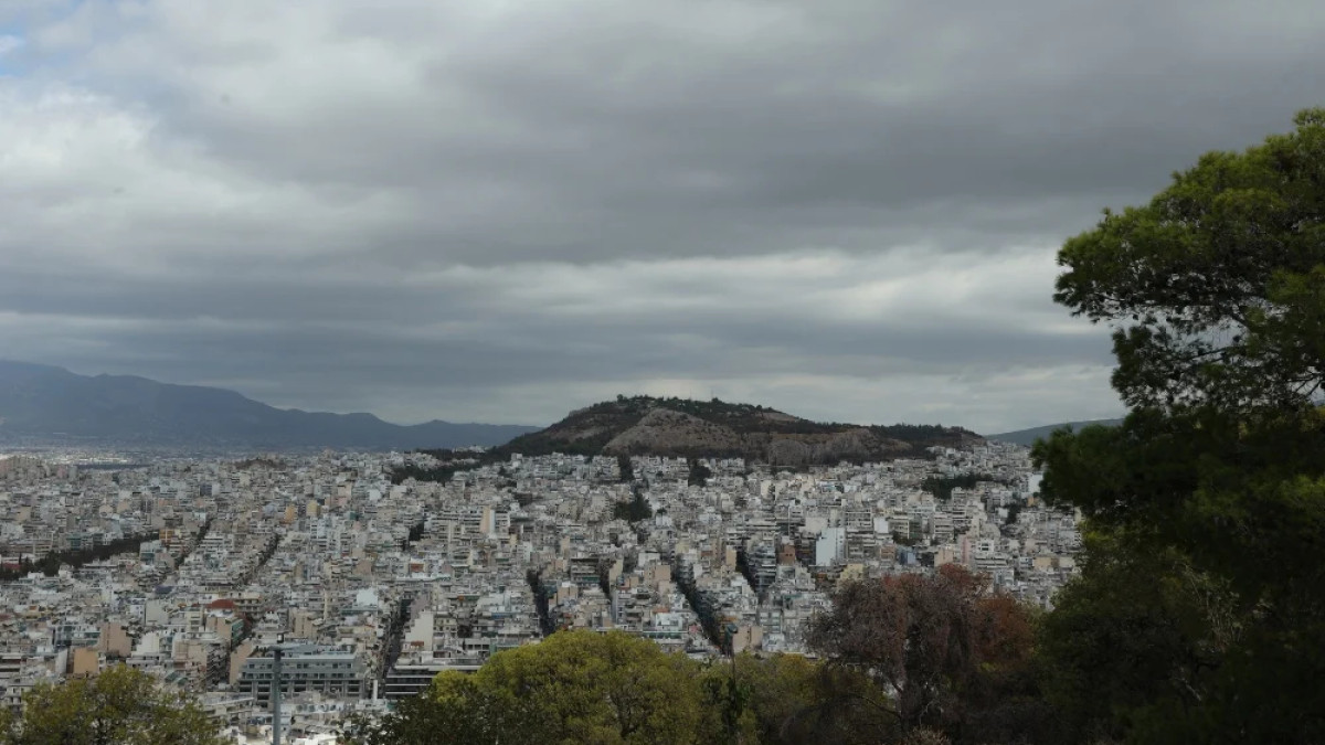 Καιρός: Αλλαγή σκηνικού την Πρωτομαγιά με "βουτιά" της θερμοκρασίας!
